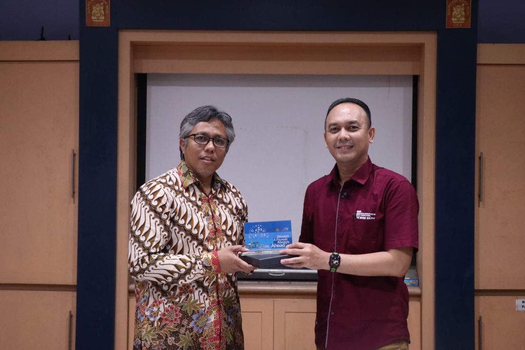 FTMD Terima Kunjungan dari UTeM - Fakultas Teknik Mesin dan Dirgantara ...