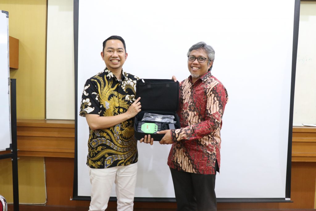 FTMD Terima Alat Crash Data Recorder dari PT Toyota Astra Motor ...