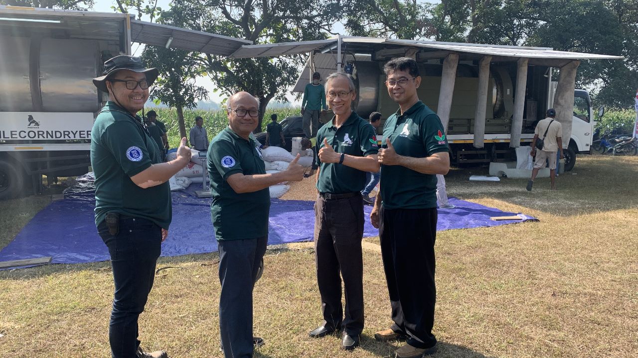 PT CPI dan ITB Ajak Para Petani Jagung Uji Lapangan Mobile Corn Dryer ...